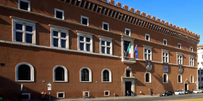 Piazza Venezia in Rome – All You Need to Know Before You Go