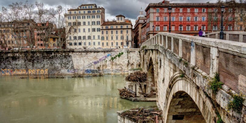 Ponte Sisto – Historical Bridge in Rome