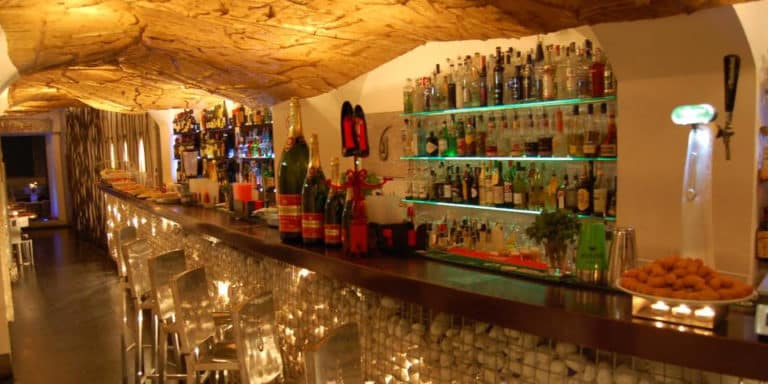 Best Cheap Buffet Bars in Rome for an Italian Aperitif or "Happy Hour"