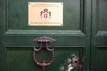 Knights of Malta Keyhole: Aventine Hill View of St Peter’s