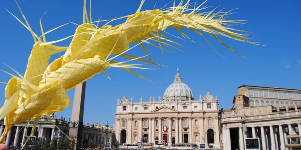 Saint Peter's Square, Vatican City – All You Need to Know Before Visit