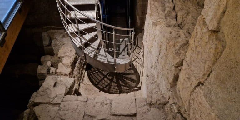 Mamertine Prison Rome: Tickets, Interesting Facts, Opening Hours
