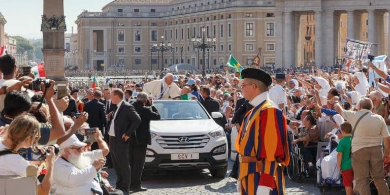 Who Protects the Pope All about the Vatican Military🎖️